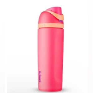 owala | Kitchen | Owala Freesip Ss Bottle 24oz Color Hyper Flamingo ...